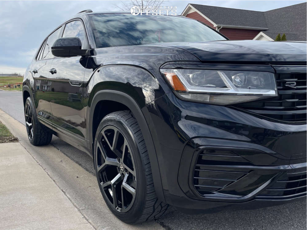 2023 Volkswagen Atlas Cross Sport with 22x10 30 Neuspeed Rse103 and 275 ...
