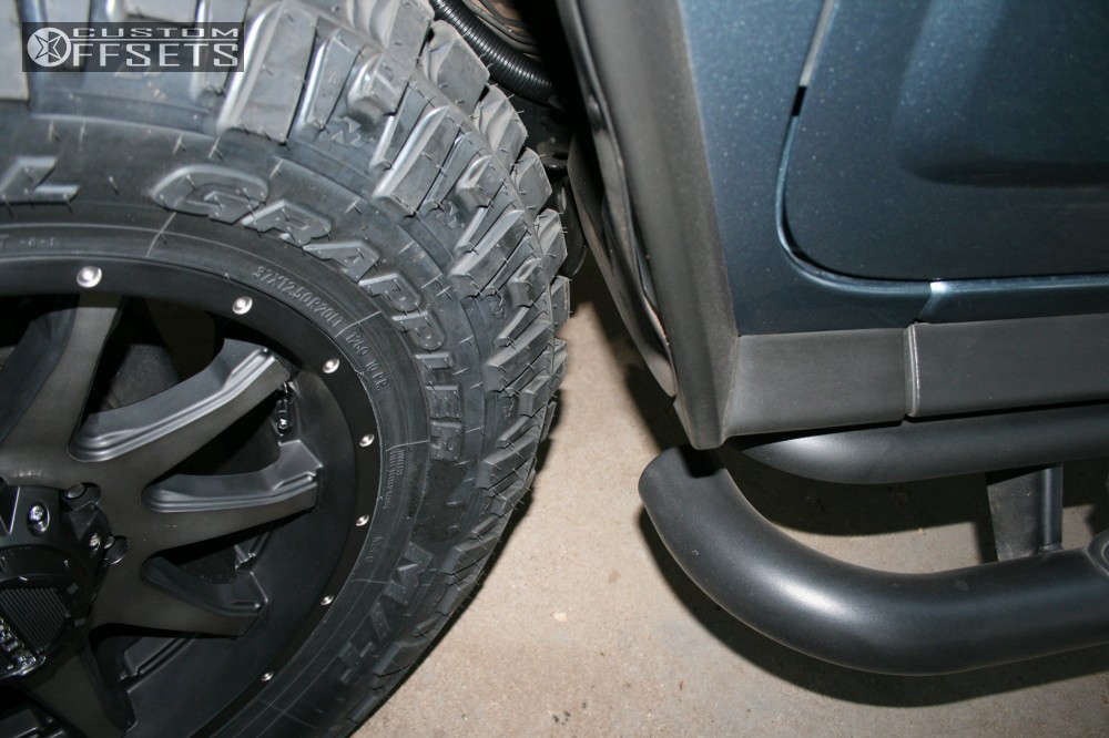 2005 HUMMER H2 with 20x9 12 Raceline Shift and 37/12.5R20 Nitto Trail ...