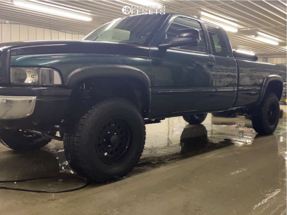 2001 Dodge Ram 1500 with 17x9 Raceline Rockcrusher and 285/70R17 ...