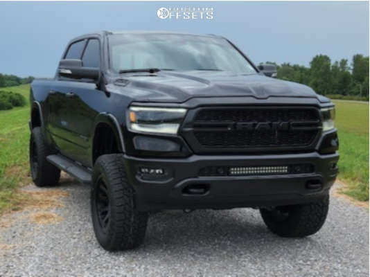 2022 Ram 1500 with 20x10 -18 Fuel Vector and 35/12.5R20 Falken Wildpeak ...
