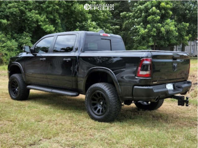 2022 Ram 1500 with 20x10 -18 Fuel Vector and 35/12.5R20 Falken Wildpeak ...