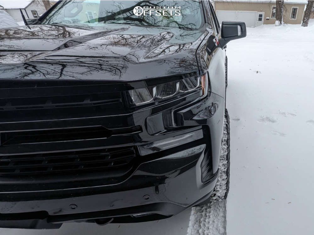 2019 Chevrolet Silverado 1500 with 18x9 -12 Anthem Off-Road Equalizer ...