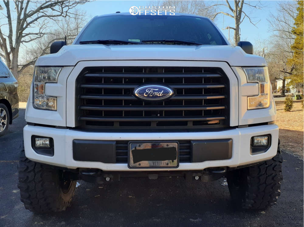 2015 Ford F-150 with 20x10 -11 Fuel Rebar 6 and 35/12.5R20 Gladiator ...