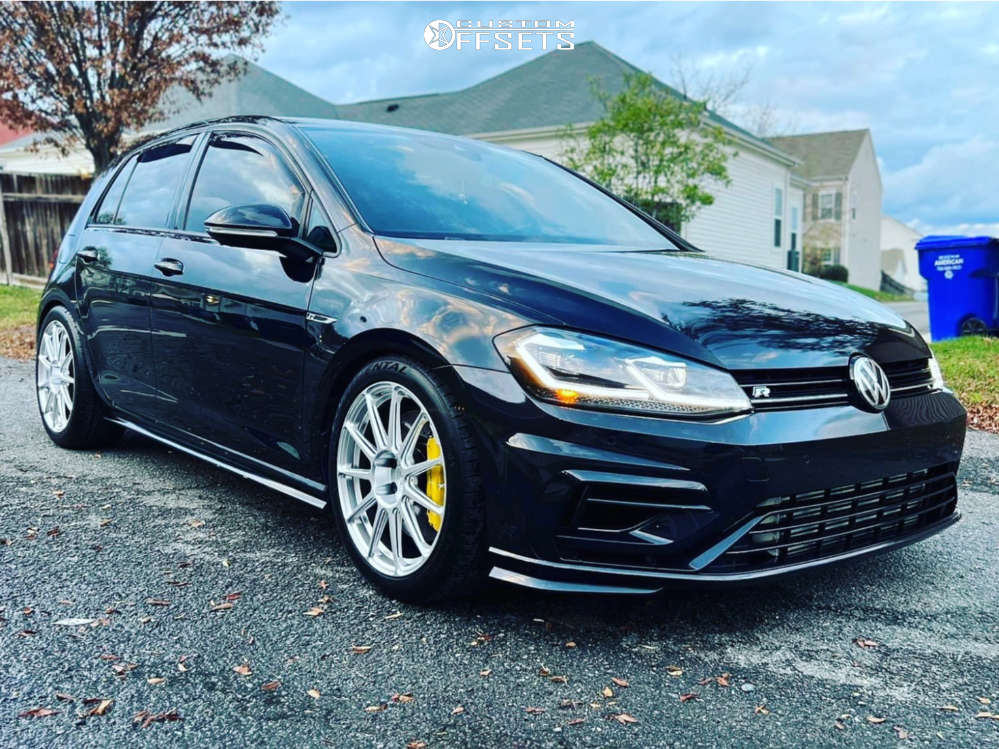2019 Volkswagen Golf R with 18x8.5 45 Neuspeed Rse11r and 245/40R18 ...