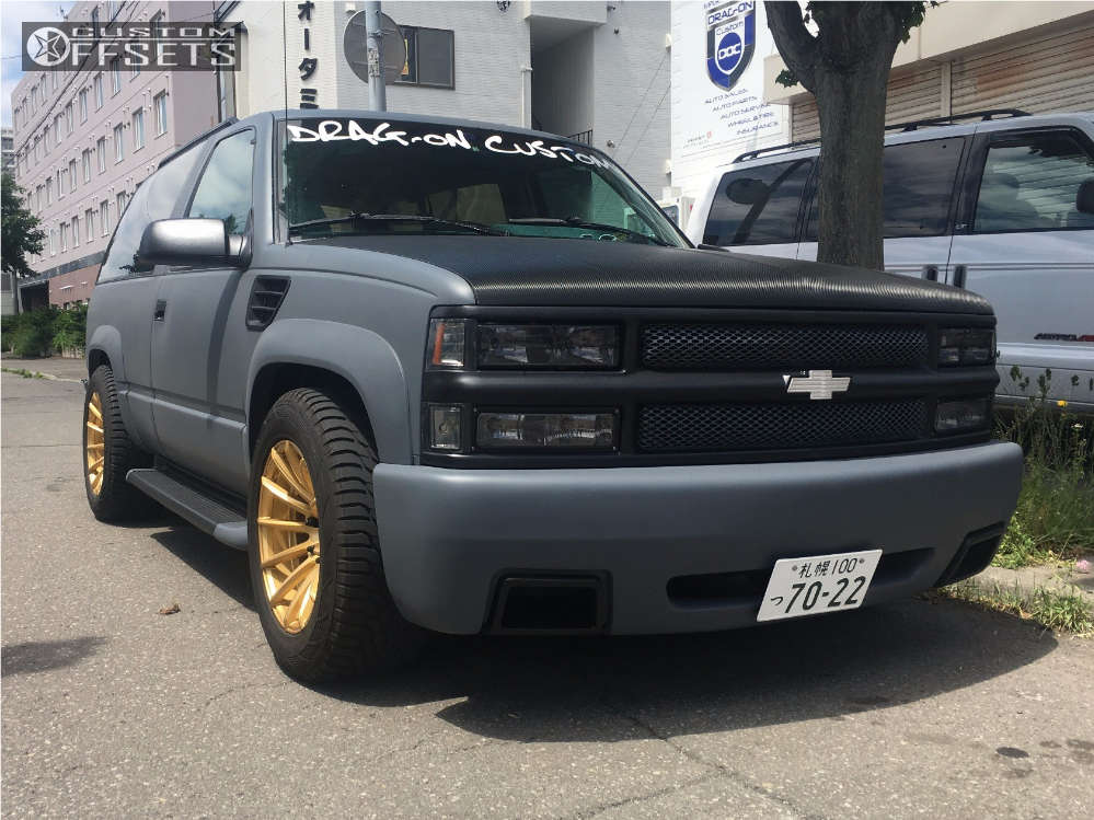 1992 Chevrolet Blazer with 18x10.5 15 Shogun Rsz and 285/55R18 Yokohama ...