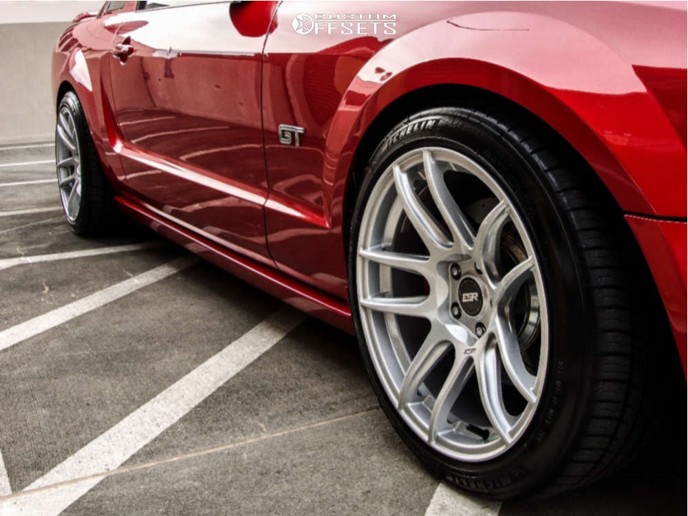 2007 Ford Mustang with 18x9.5 22 ESR Cs8 and 245/40R18 Michelin Pilot ...
