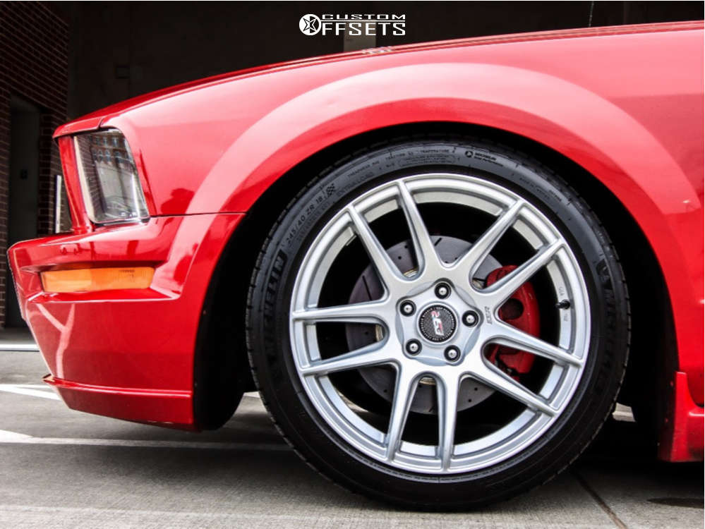 2007 Ford Mustang with 18x9.5 22 ESR Cs8 and 245/40R18 Michelin Pilot ...