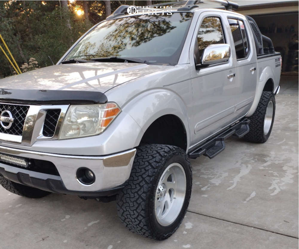 2010 Nissan Frontier with 20x10 -19 Off Road Monster M07 and 33/12.5R20 ...