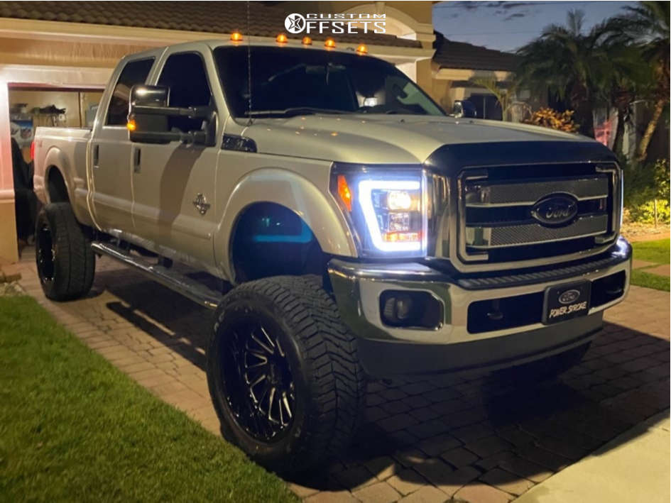 2013 Ford F-250 Super Duty with 22x12 -45 Tuff T2a and 37/13.5R22 ...