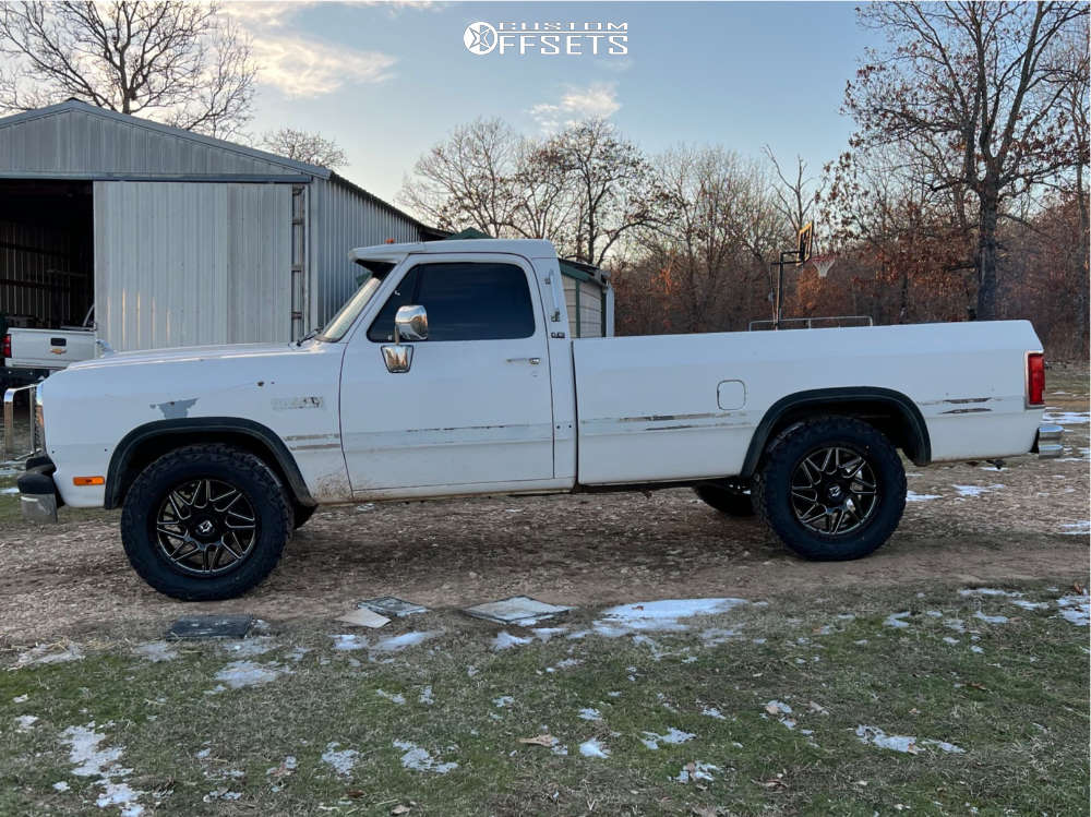 1991 Dodge D250 with 20x9 18 Gear Off-Road 761bm and 285/55R20 Venom ...