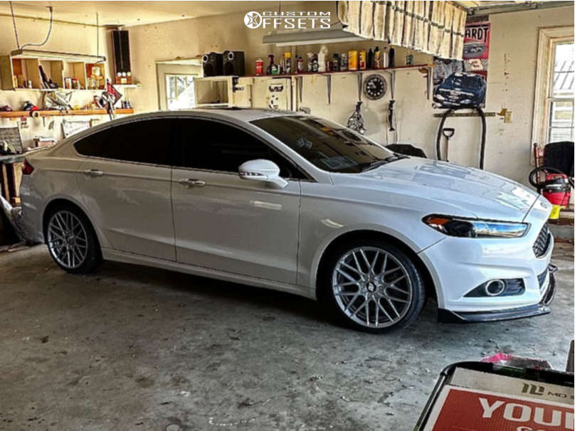2016 Ford Fusion with 19x8.5 45 Rotiform Rse and 235/35R19 Michelin ...