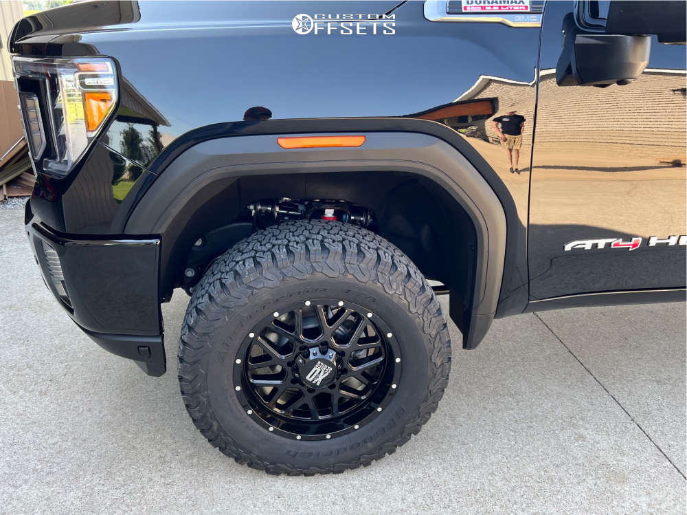 2022 GMC Sierra 2500 HD with 20x9 XD Grenade and 325/60R20 BFGoodrich ...