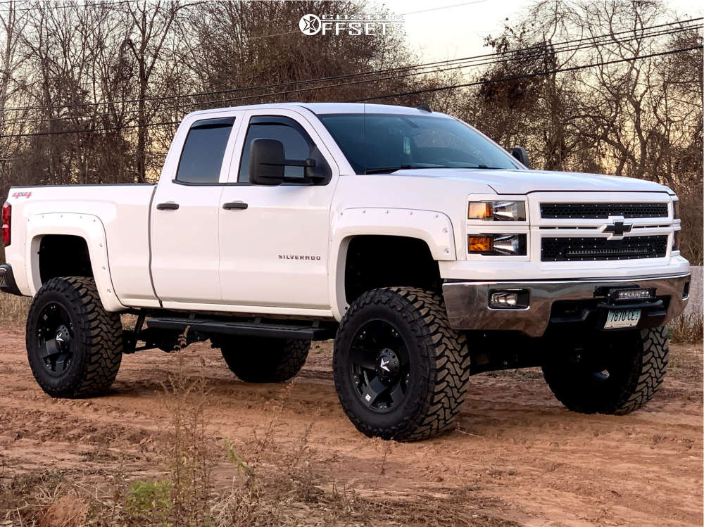 2014 Chevrolet Silverado 1500 with 20x12 -144 XD XD775 and 38/13.5R20 ...