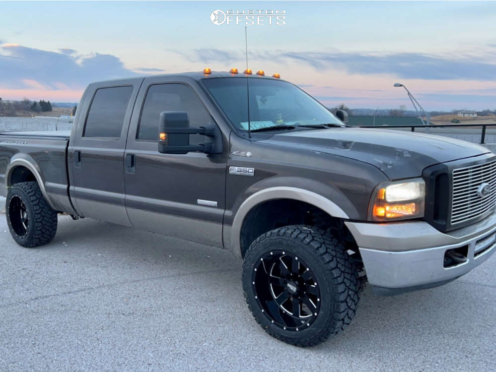 2006 Ford F-350 Super Duty with 20x12 -44 Moto Metal Mo962 and 33/12 ...