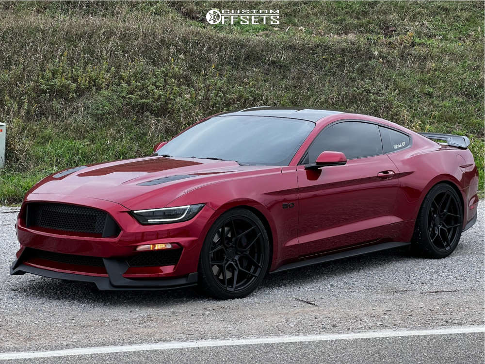 2015 Ford Mustang with 20x10 40 Rohana Rfx11 and 285/30R20 Nitto Nt555r ...
