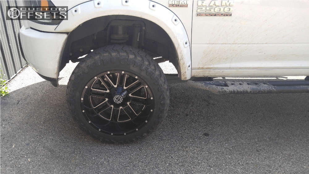 2014 Ram 2500 with 22x12 -44 Scorpion Sc18 and 35/12.5R22 Atturo Trail ...