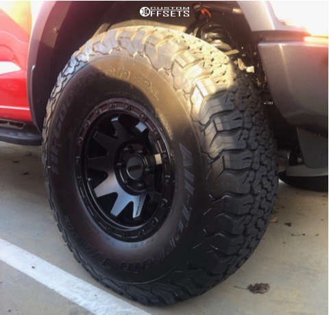 2022 Ford F-150 with 17x8.5 0 Method Mr317 and 37/12.5R17 BFGoodrich ...