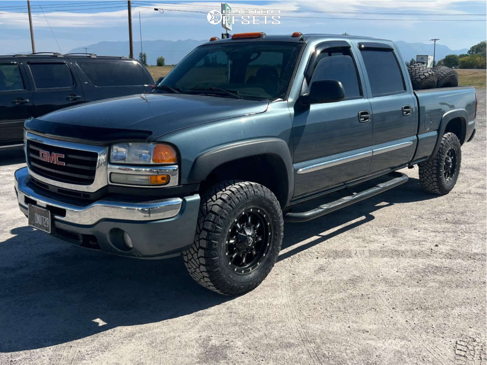 2006 GMC Sierra 2500 HD with 17x9 20 Fuel Krank and 285/75R17 Nitto Ridge Grappler and Leveling ...