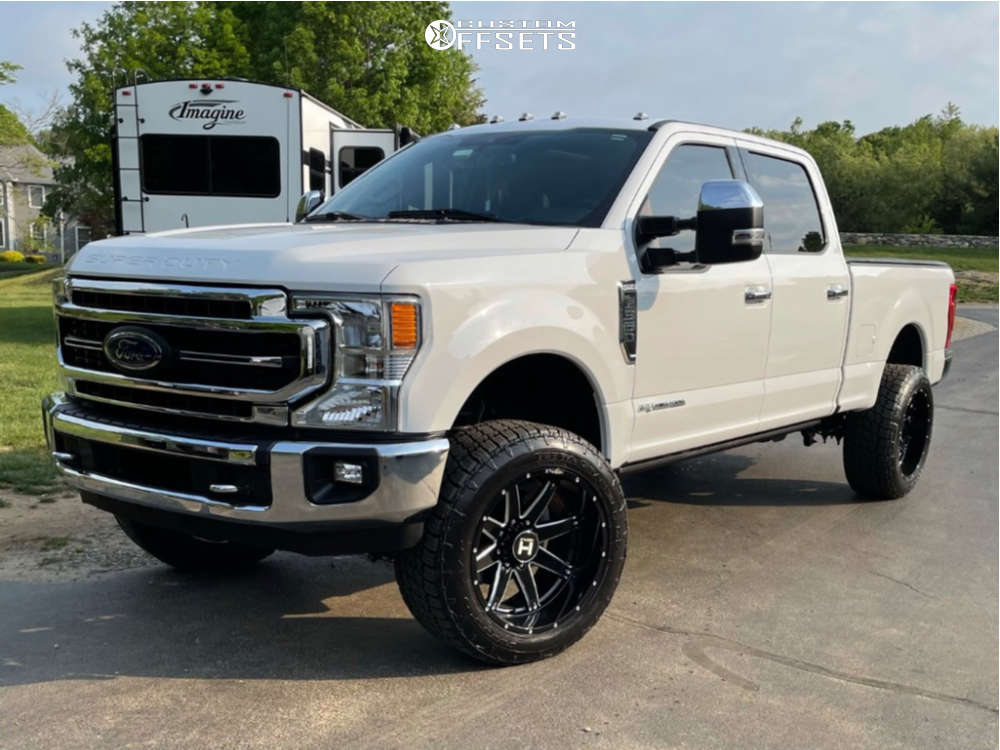 2020 Ford F-350 Super Duty with 22x12 -44 Hostile Alpha and 35/12.5R22 ...
