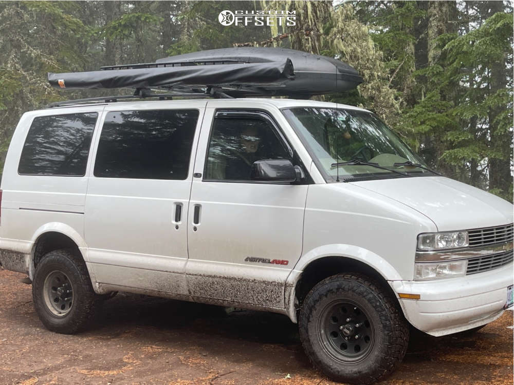2002 Chevrolet Astro Van