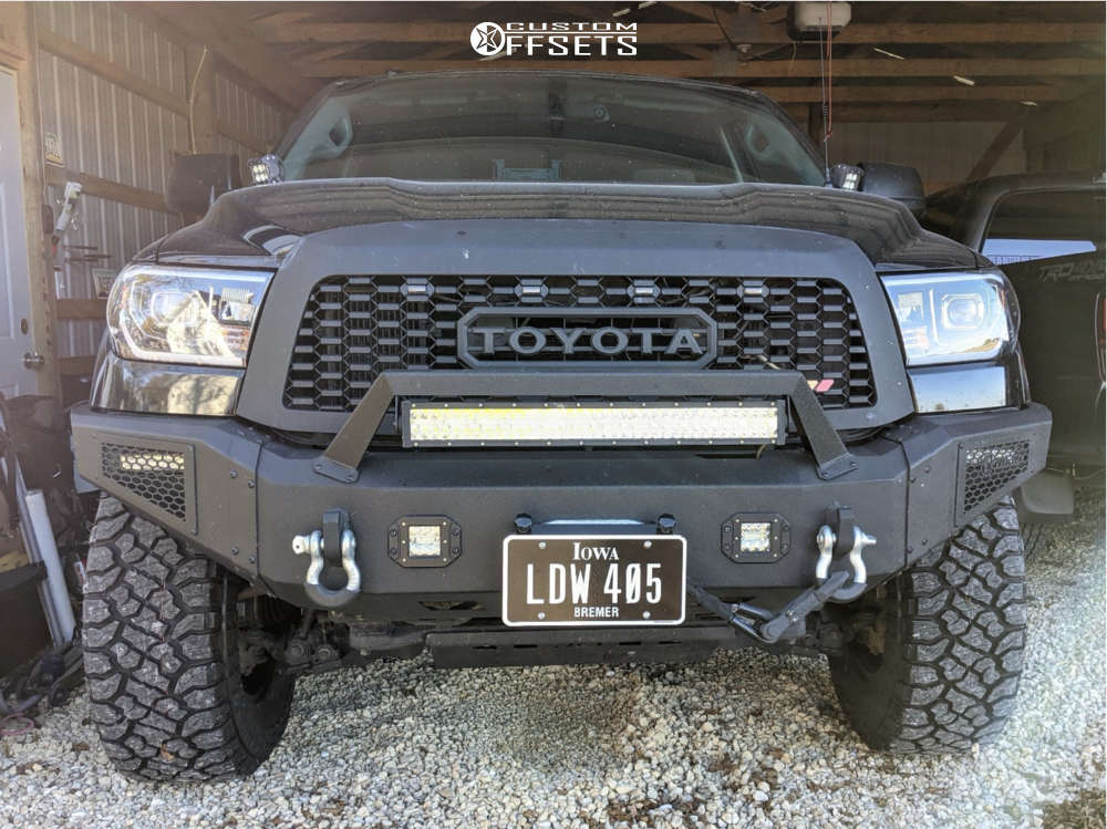 2010 Toyota Tundra with 18x9 25 Icon Alloys Compression and 35/12.5R18 ...