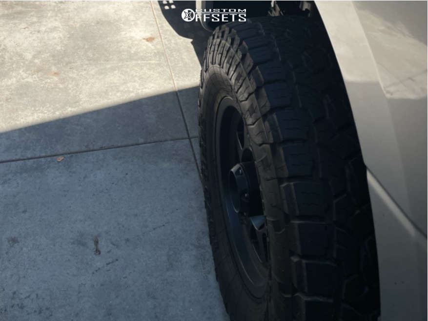 2022 Ford F-250 Super Duty with 17x8.5 0 Method Mr701 and 35/12.5R17 Toyo Tires Open Country A/t ...