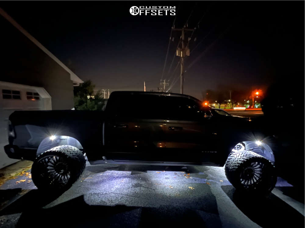 2019 Ram 1500 with 24x14 -76 Hardcore Offroad Hc17 and 33/13.5R24 Venom ...