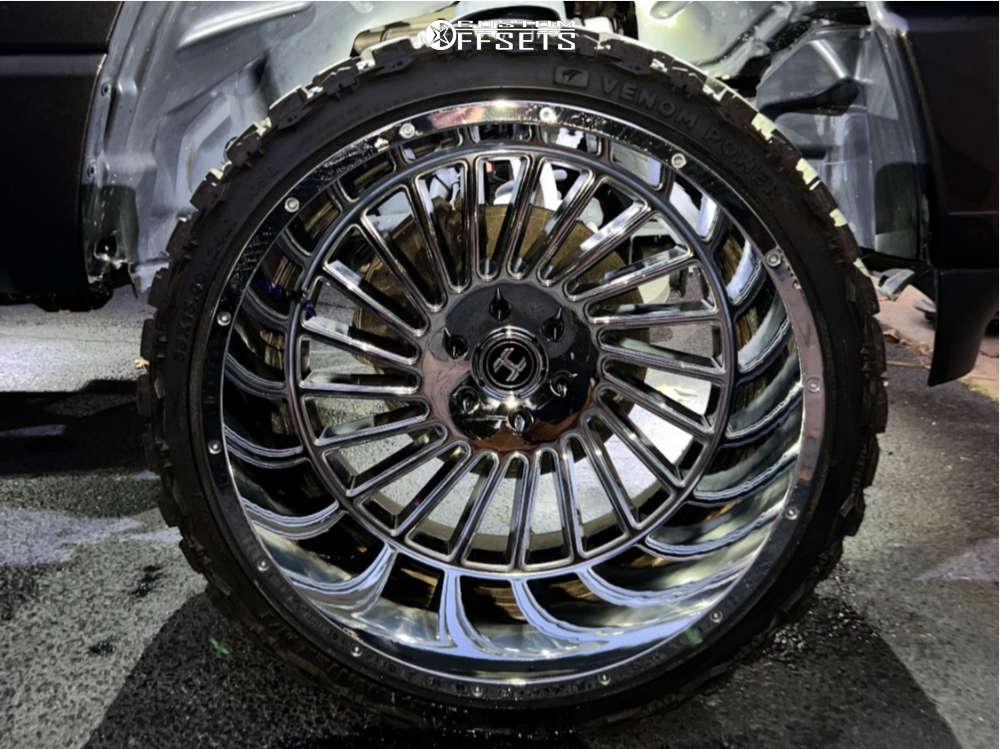 2019 Ram 1500 with 24x14 -76 Hardcore Offroad Hc17 and 33/13.5R24 Venom ...