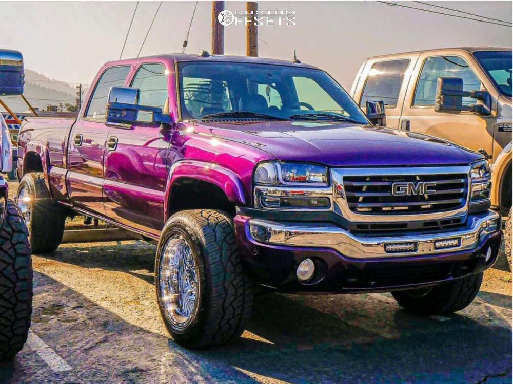 2005 GMC Sierra 2500 HD with 20x12 -44 TIS 544c and 305/50R20 Nitto ...