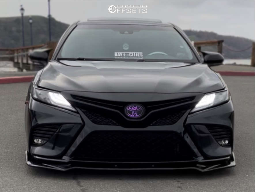 2018 Toyota Camry with 20x9 35 XXR 571 and 245/35R20 Vercelli Strada II ...