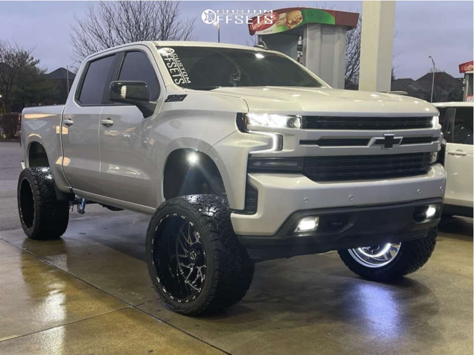 2020 Chevrolet Silverado 1500 with 24x14 -76 TIS 544mb and 35/15.5R24 ...