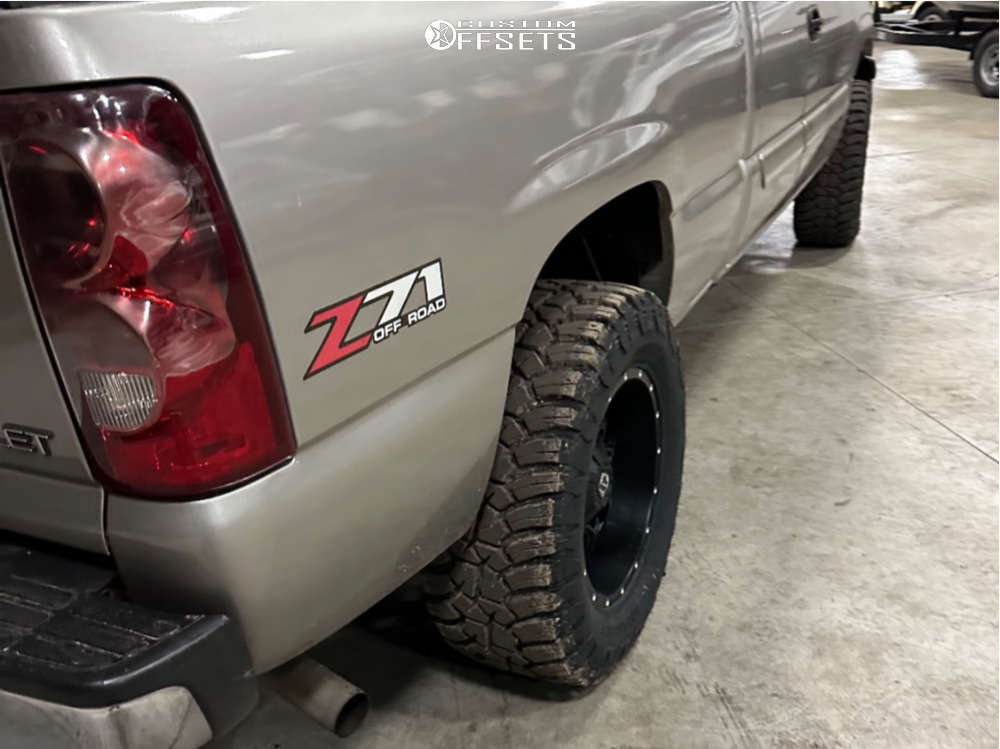 2003 Chevrolet Silverado 1500 with 18x9 -12 TIS 549b and 33/12.5R18 ...