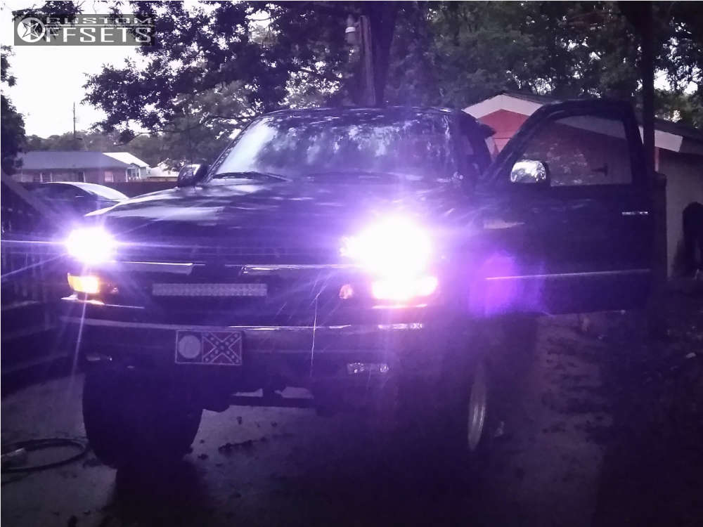 2000 Chevrolet Silverado 1500 with 16x10 -32 Pacer Lt and 315/75R16 ...