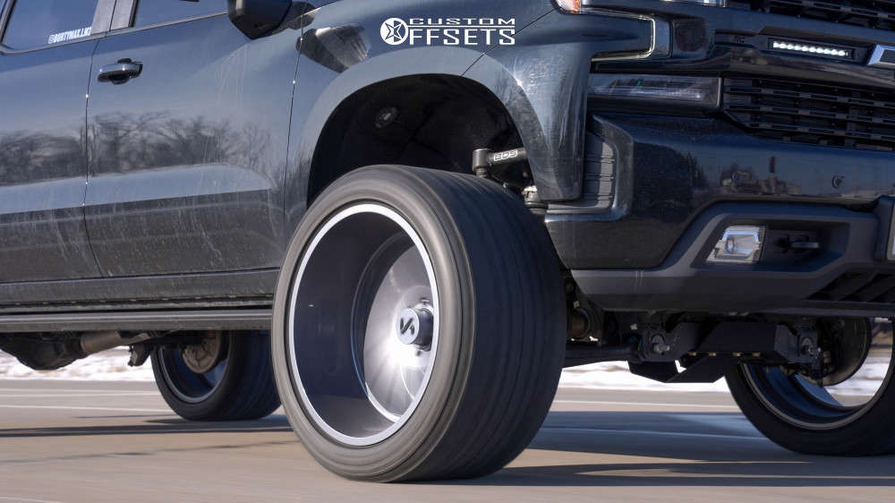 2021 Chevrolet Silverado 1500 with 24x14 -81 ARKON OFF-ROAD Caesar and ...