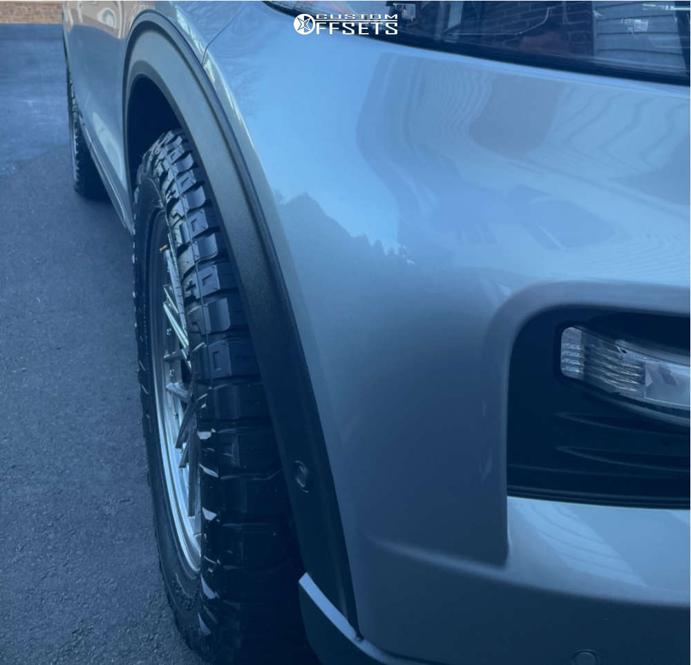 2020 Ford Explorer with 20x9 35 XXR 571 and 275/55R20 Nitto Ridge ...