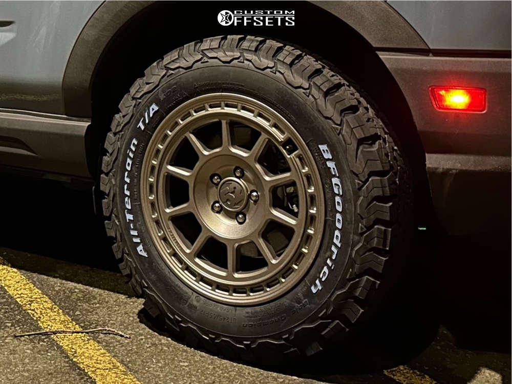 2022 Ford Bronco Sport with 17x8 38 Fifteen52 Offroad Traverse Mx and ...