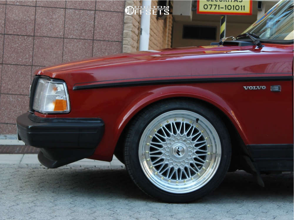 1988 Volvo 244 with 17x8.5 35 Japan Racing Jr9 and 205/45R17 Linglong ...
