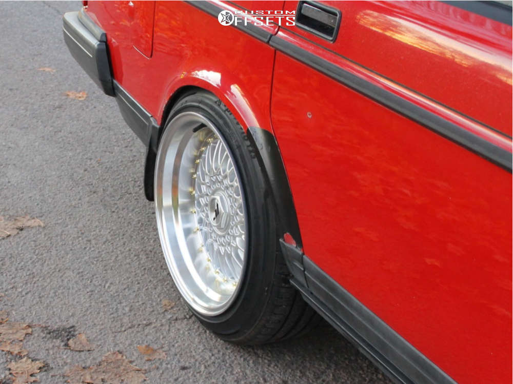 1988 Volvo 244 with 17x8.5 35 Japan Racing Jr9 and 205/45R17 Linglong ...