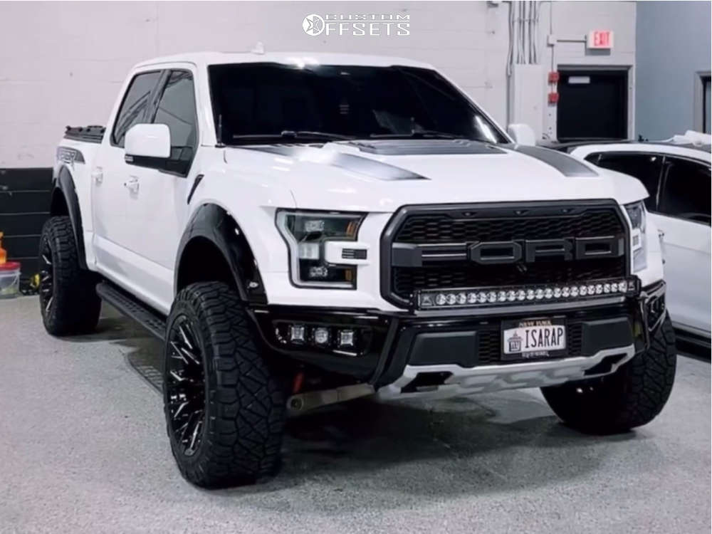 2019 Ford F-150 with 22x12 -44 Fuel Flame 6 and 35/12.5R22 Nitto Ridge ...