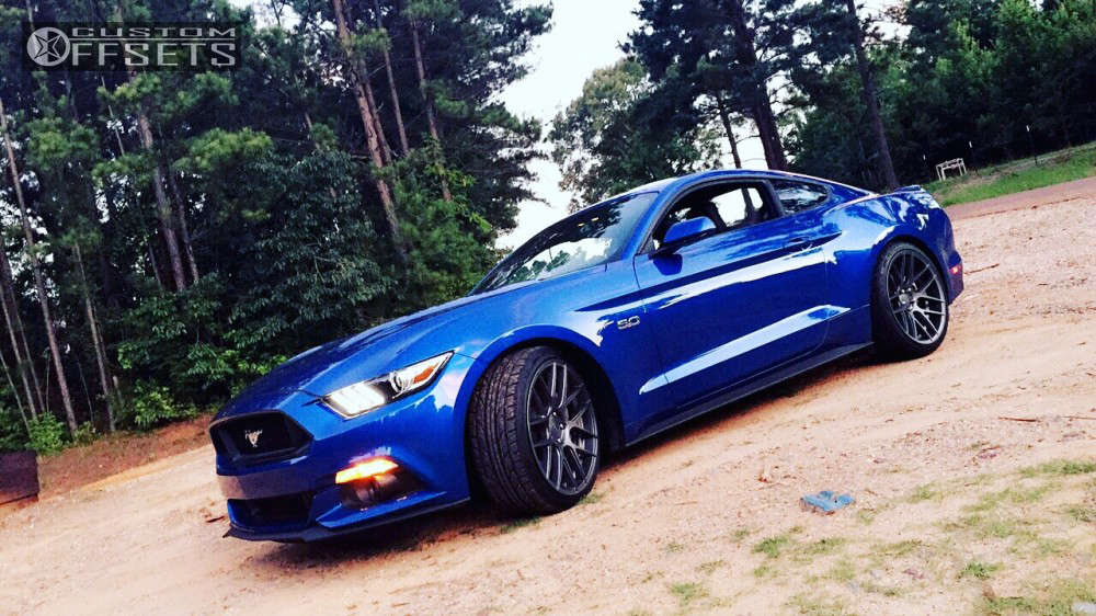2017 Ford Mustang with 20x9 32 Velgen Vmb7 and 245/30R20 Nitto Nt555 G2 ...