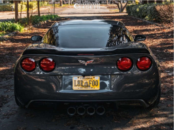 2010 Chevrolet Corvette with 18x8.5 30 ESR Cs8 and 245/40R18 Fortune ...