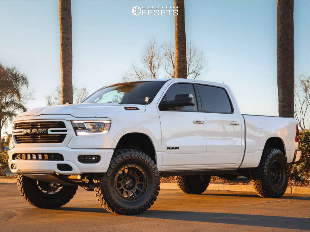 2019 Ram 1500 with 18x9 -12 Method MR305 and 37/13.5R18 Toyo Tires Open ...