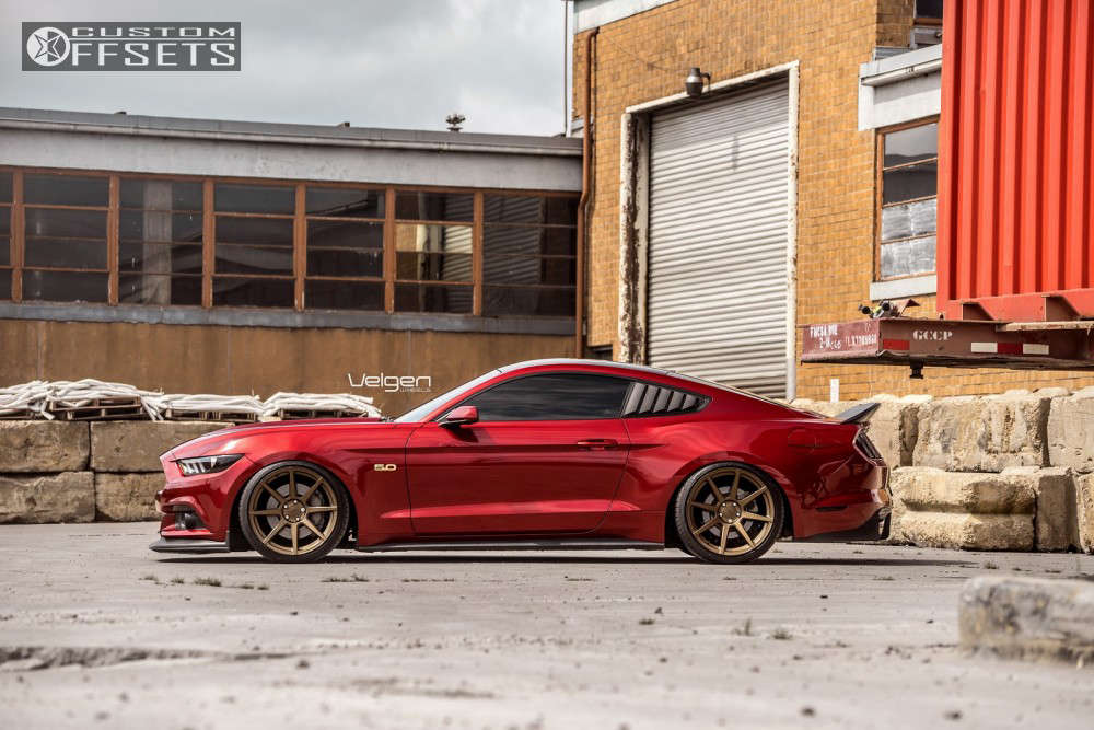 2016 Ford Mustang with 20x10.5 32 Velgen Vmb8 and 295/30R20 Accelera ...
