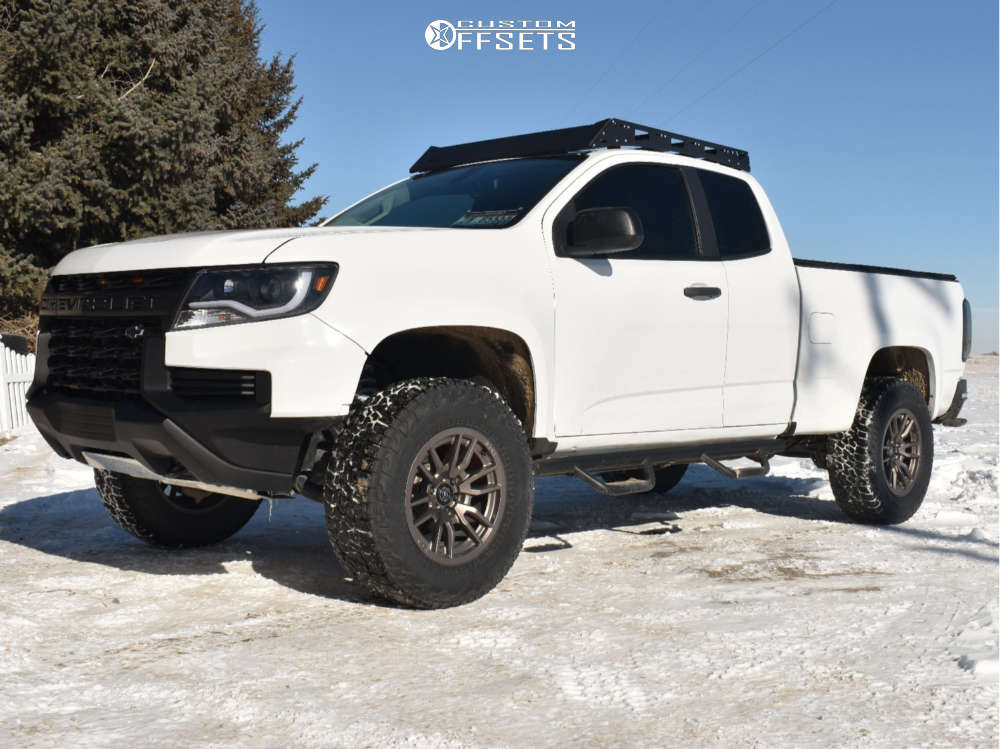 2016 Chevrolet Colorado with 17x8.5 Icon Alloys Vector 6 and 265/70R17 ...