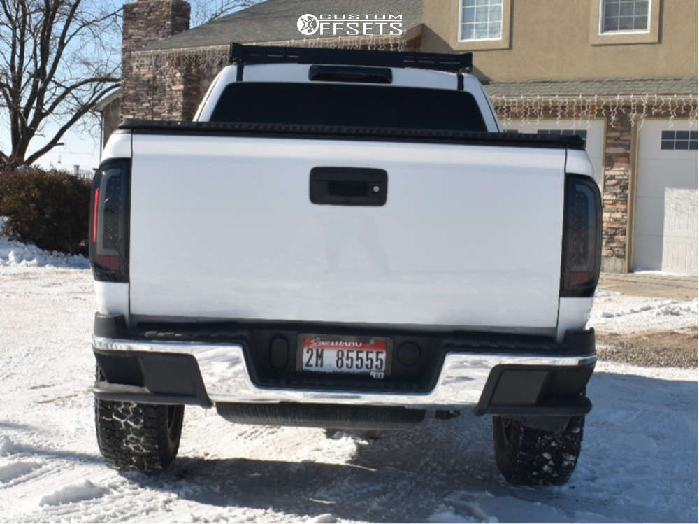 2016 Chevrolet Colorado with 17x8.5 Icon Alloys Vector 6 and 265/70R17 ...