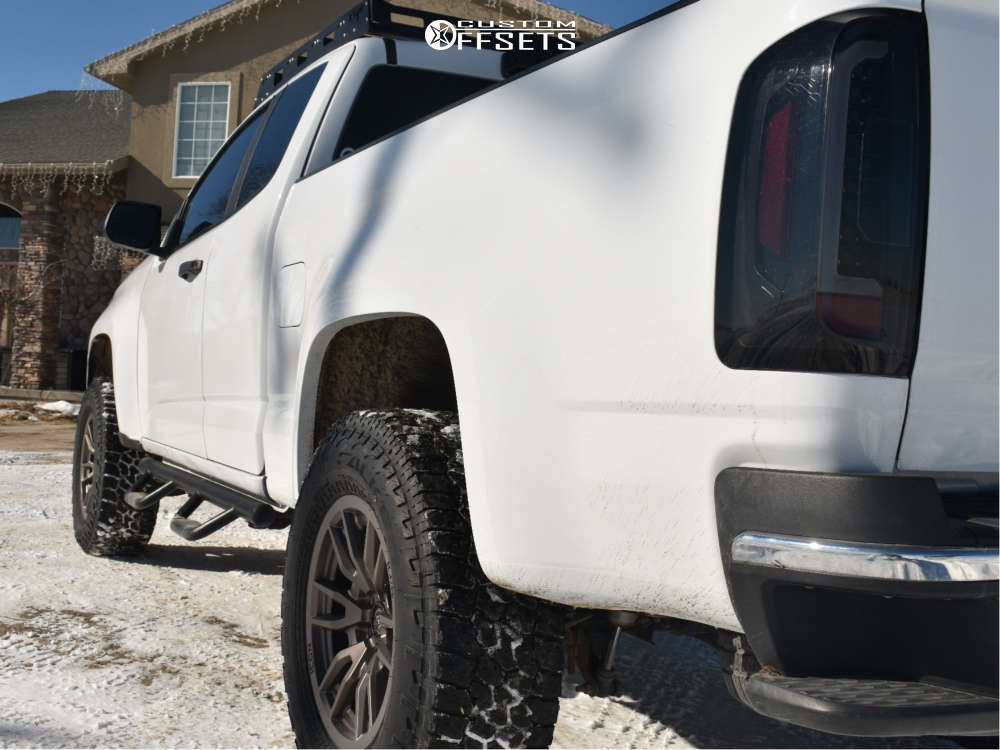 2016 Chevrolet Colorado with 17x8.5 Icon Alloys Vector 6 and 265/70R17 ...
