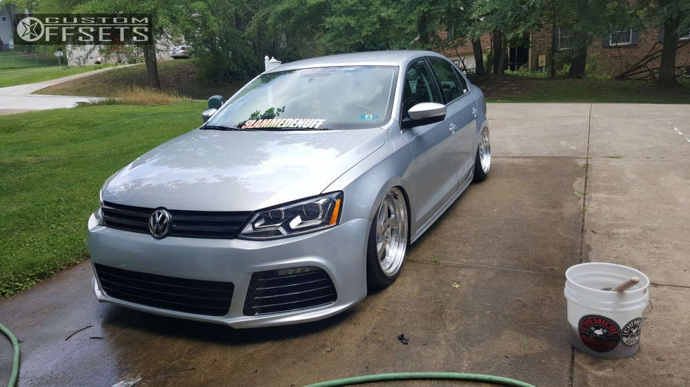 2014 Volkswagen Jetta with 18x8.5 32 ESR Sr02 and 205/35R18 Nitto Neo ...