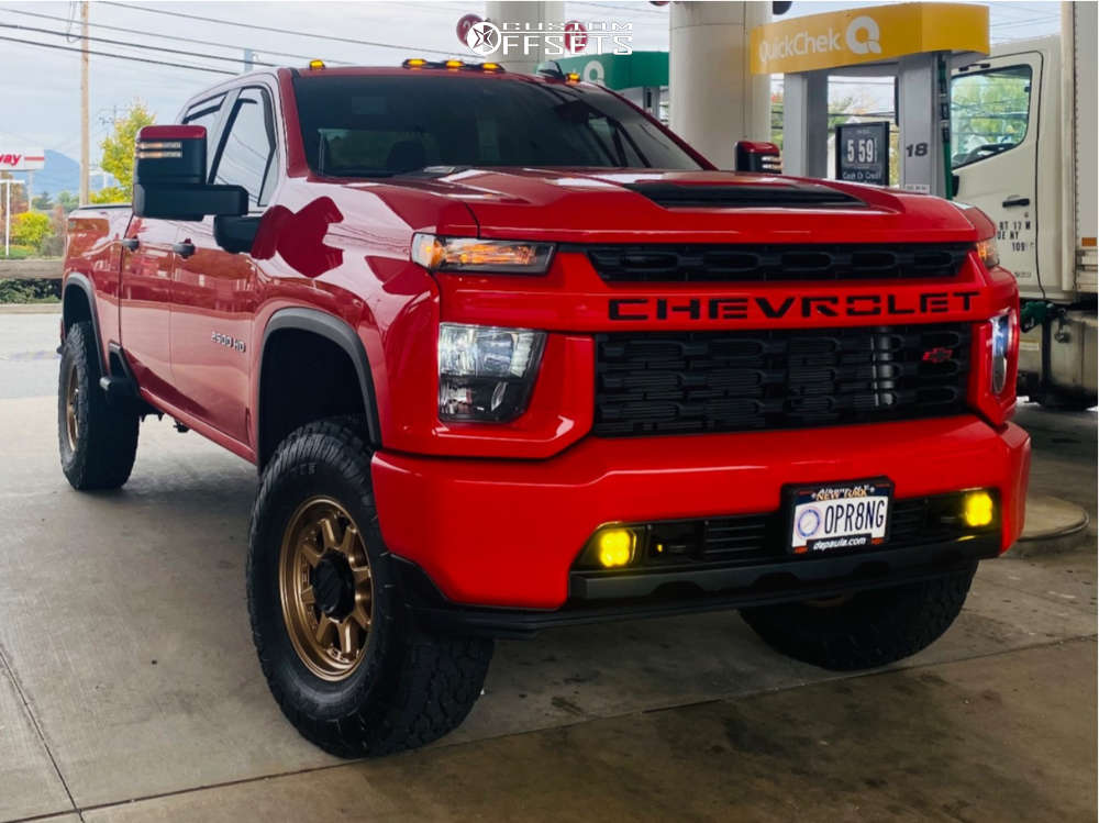 2022 Chevrolet Silverado 2500 HD with 18x9 18 Raceline Scout and 37/12.5R18 Toyo Tires Open ...
