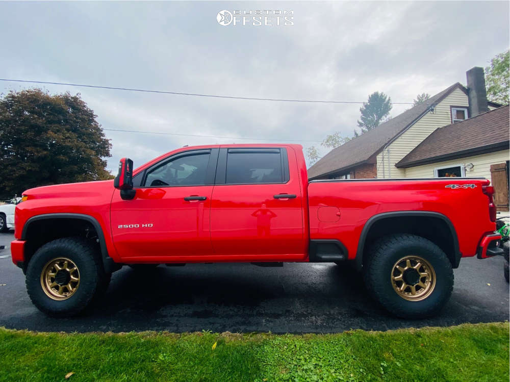 2022 Chevrolet Silverado 2500 HD with 18x9 18 Raceline Scout and 37/12.5R18 Toyo Tires Open ...
