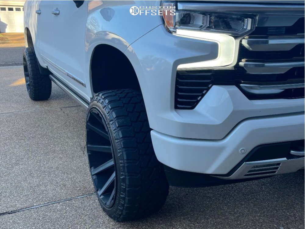 2022 Chevrolet Silverado 1500 with 24x12 -44 Fuel Contra and 35/12.5R24 ...